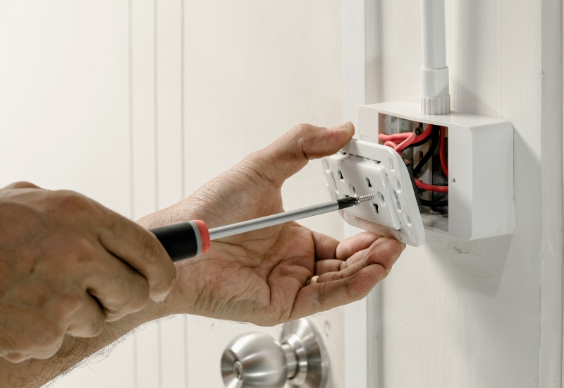 Signs That Outlets And Switches Need Repairs | Brighter Days Electric